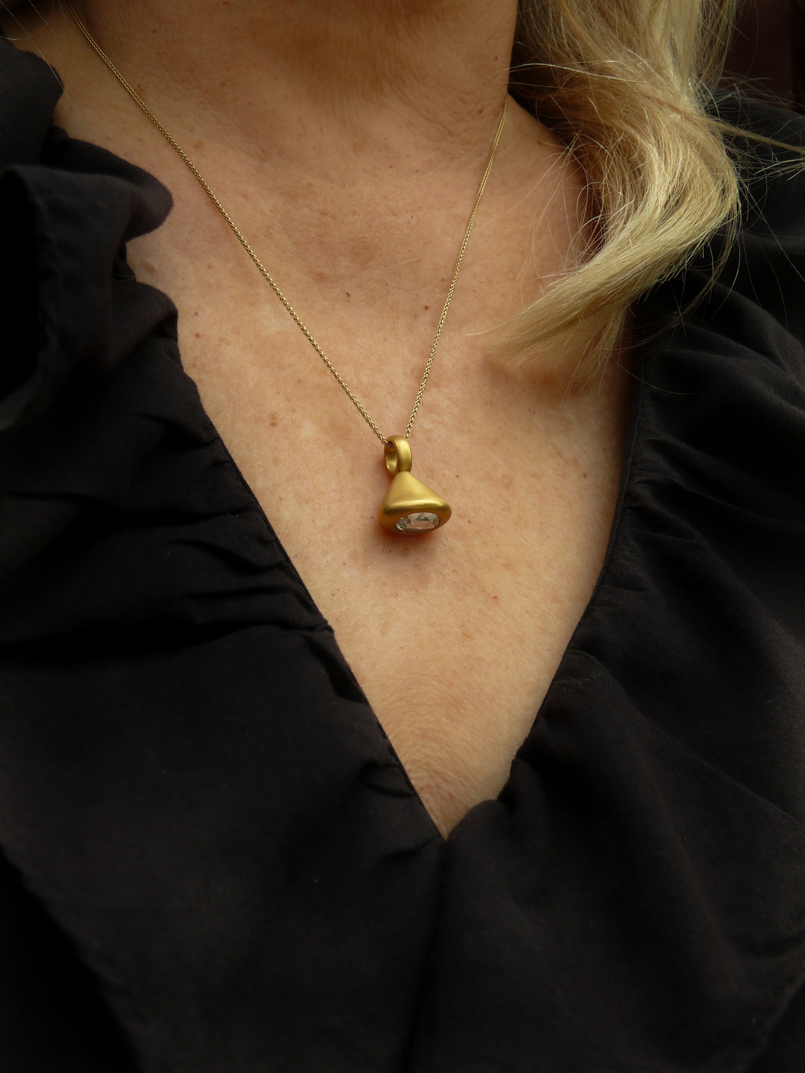 Oval Diamond Pendulum Charm No. 3 - Gold | Made Line Jewelry